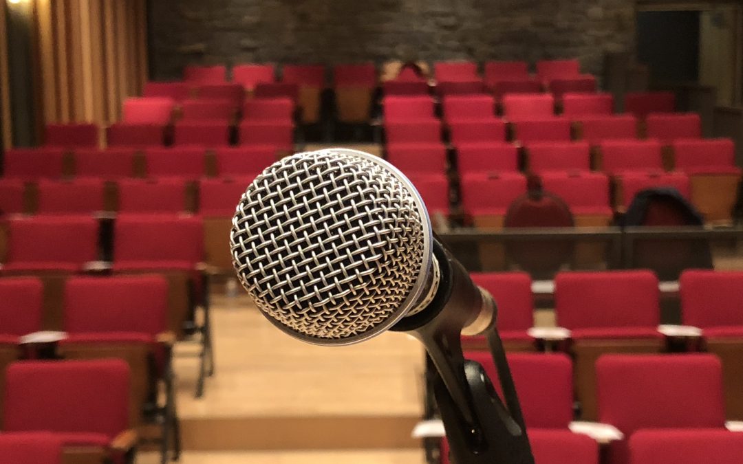 Public speaking photos, free to use - Rob Cottingham